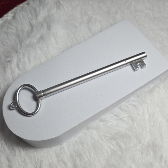 Boutique | Office | Skeleton Key Ballpoint Pen Silver Decorative ...